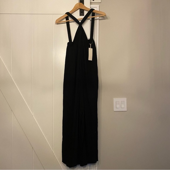 Allie Rose | Pants & Jumpsuits | Nwt Allie Rose Twist Halter Jumpsuit ...